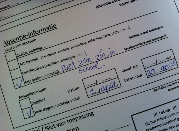 18 jaar = zelf absentiebriefjes schrijven? | Scholieren.com